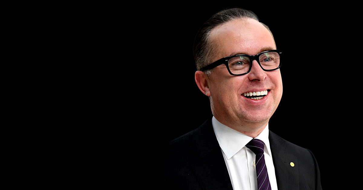 Book Alan Joyce for your next event | Saxton Speakers