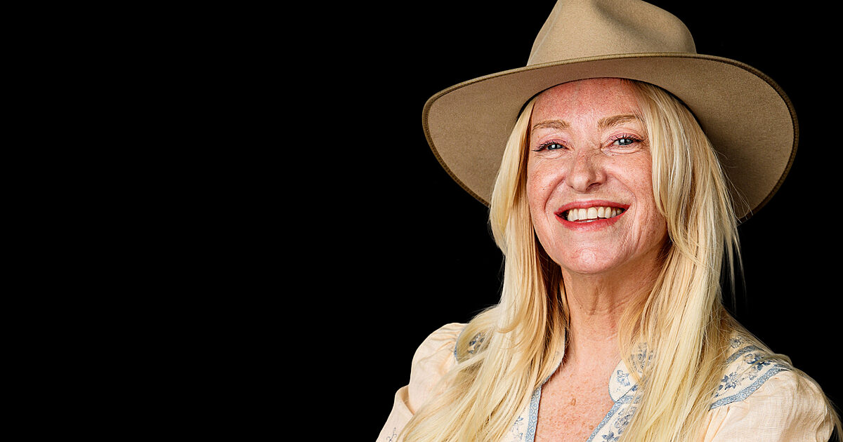 Book Alison Thompson for your next event | Saxton Speakers