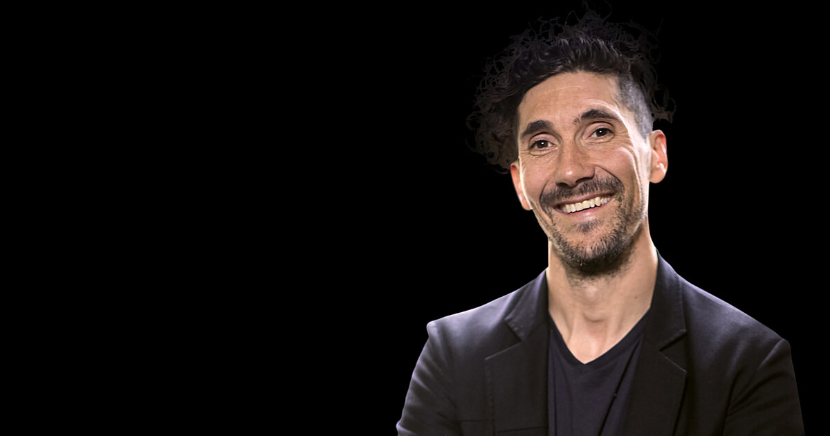 Book Gus Balbontin for your next event | Saxton Speakers