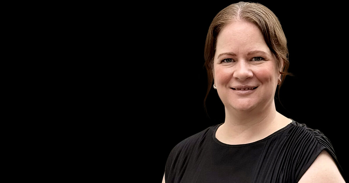 Book Beth Hall for your next event | Saxton Speakers