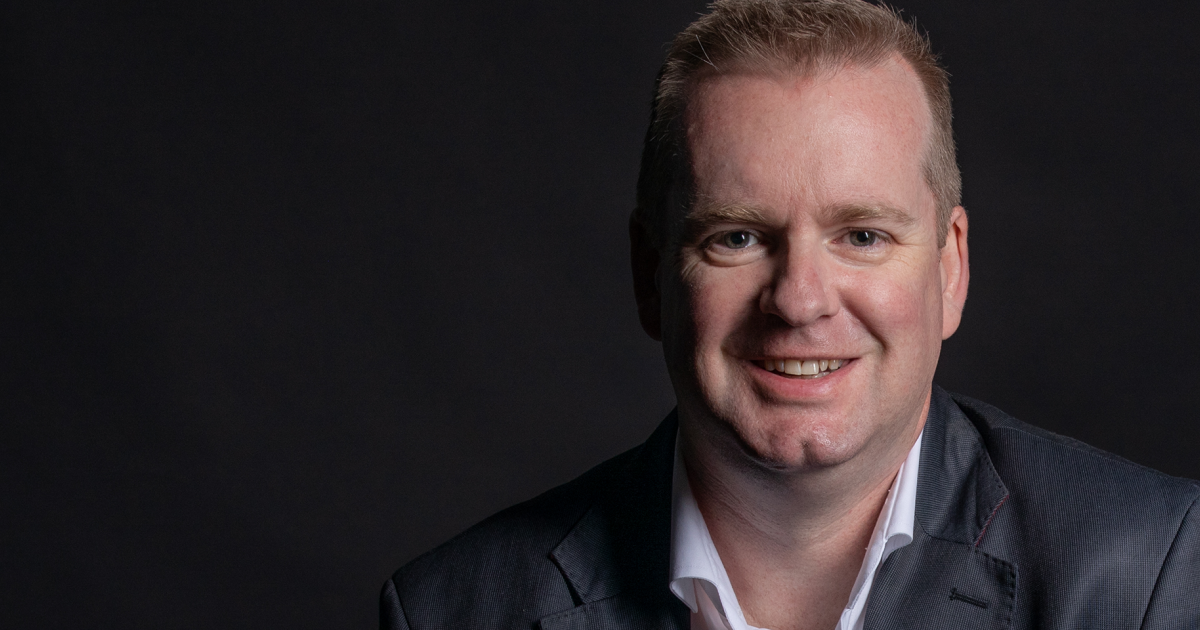 Book Brad Howarth for your next event. | Saxton Speakers