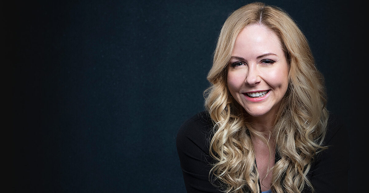 Lisa Cox | Saxton Speakers