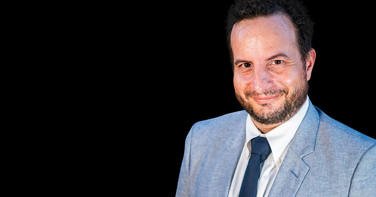 Book Dan Ilic for your next event | Saxton Speakers