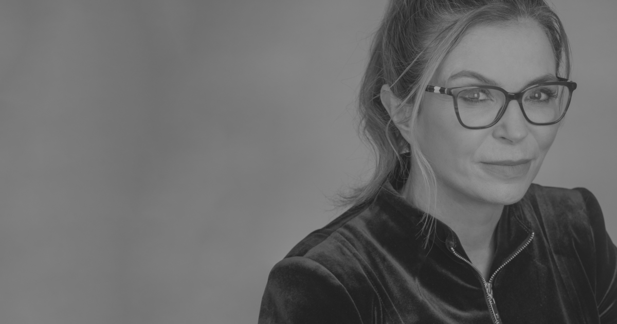 Dee Madigan | Saxton Speakers