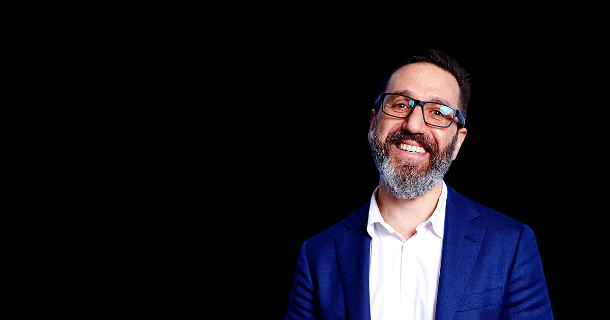 Book Tim Sharp for your next event | Saxton Speakers