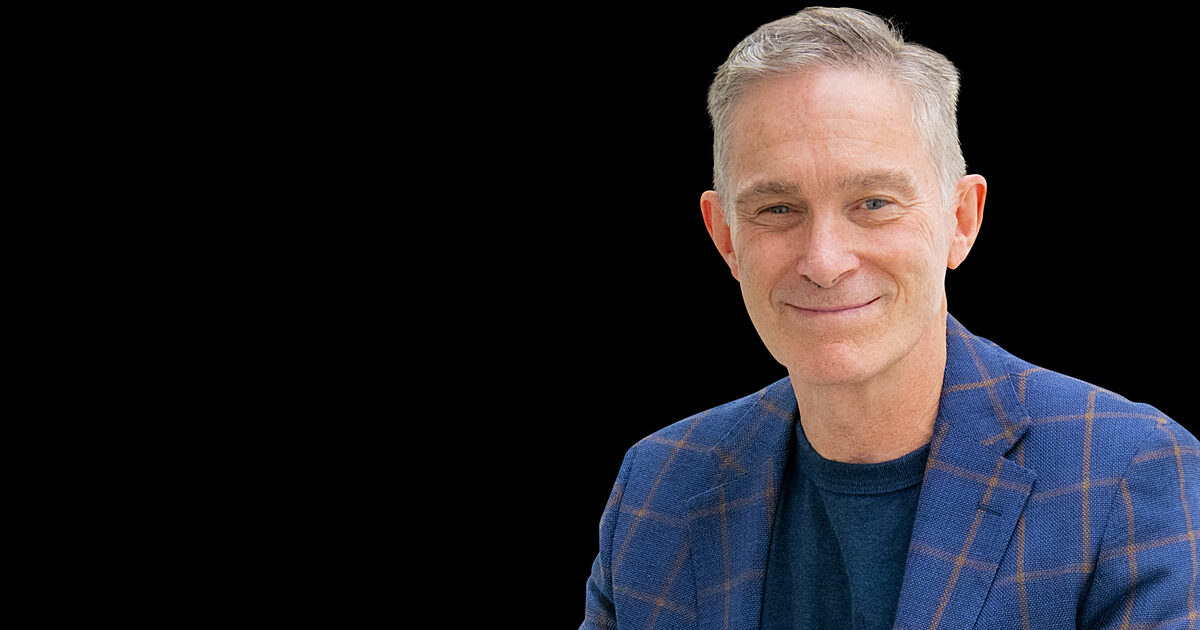 Book Graeme Cowan for your next event | Saxton Speakers