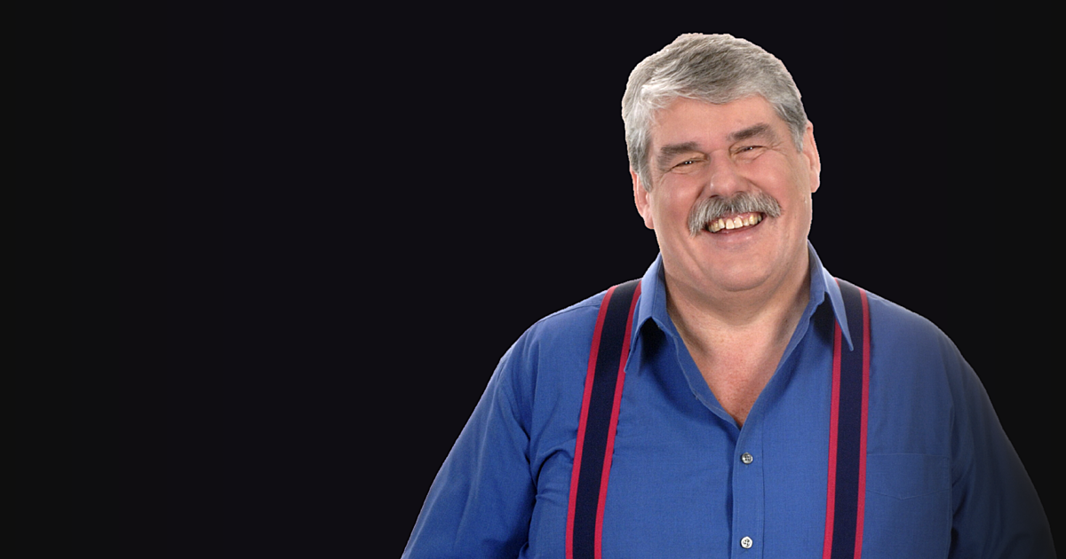 Book Iain Hewitson for your Event | Saxton Speakers