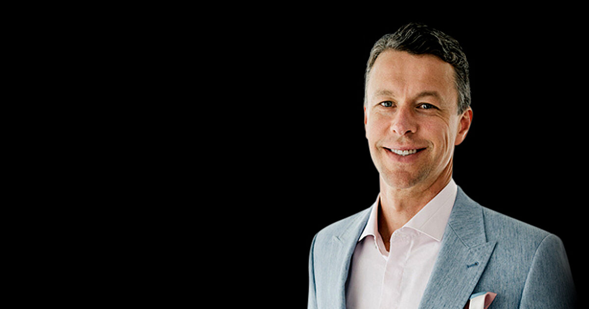 Book Jay Pottenger for your next event | Saxton Speakers