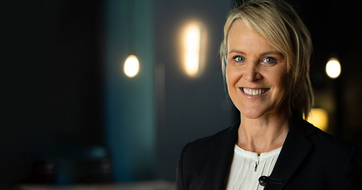 Lisa Andrews | Saxton Speakers