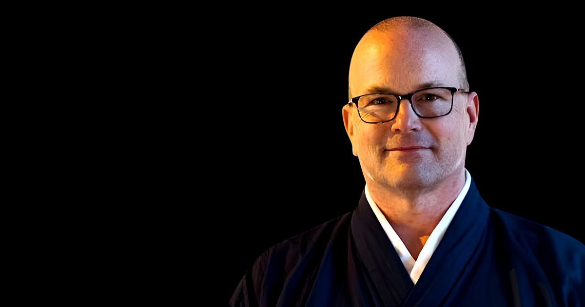 Book Lee Crockett for your next event | Saxton Speakers