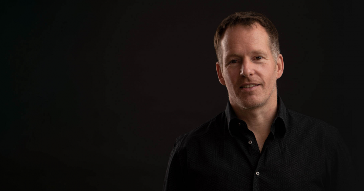 Book Stephen McGown for your next event | Saxton Speakers