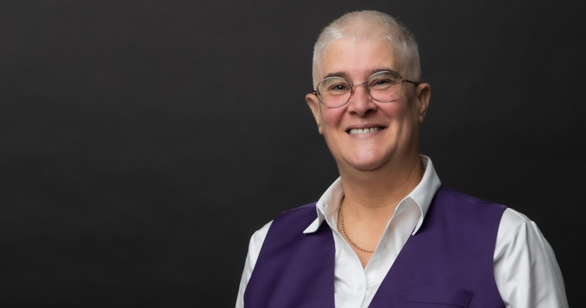 Book Mel Neil for your Event | Saxton Speakers