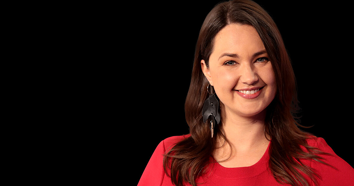 Book Rae Johnston for your next event | Saxton Speakers