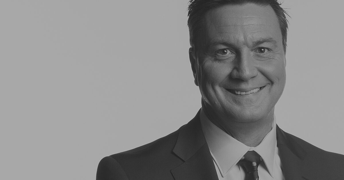 Book Tony Squires for your next event | Saxton Speakers