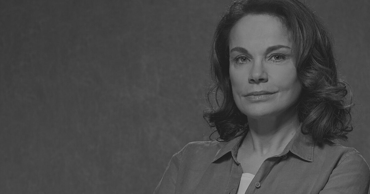Book Sigrid Thornton for your next event | Saxton Speakers