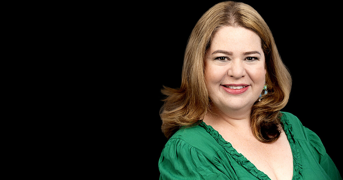 Book Tanya Hallett for your next event | Saxton Speakers