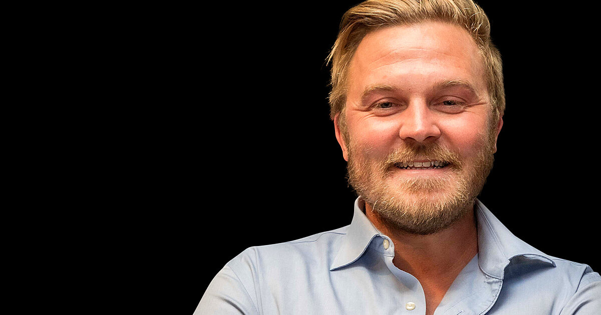 Toby George Jones | Saxton Speakers