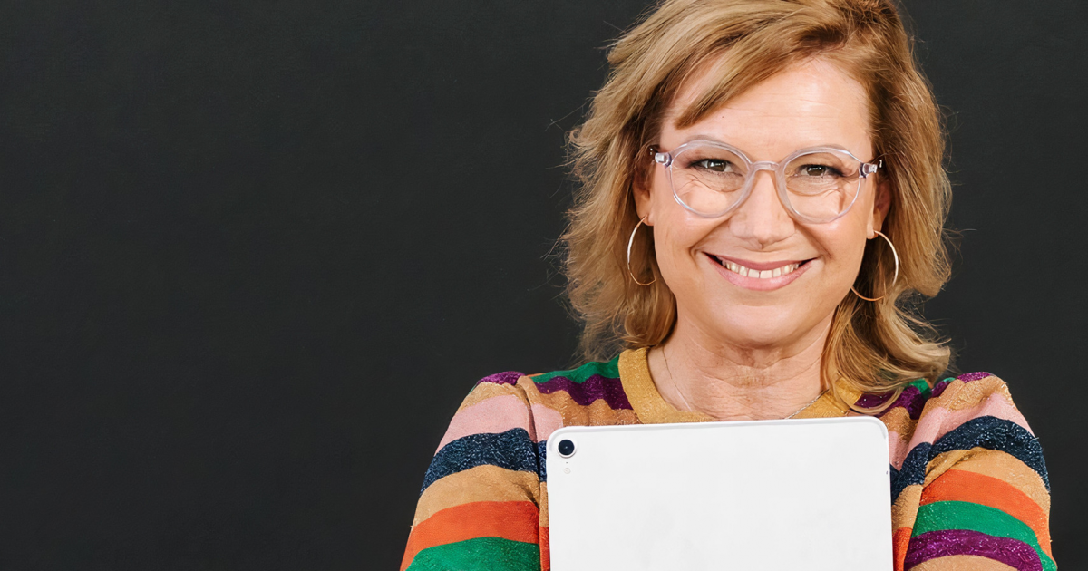 Debbie Wood | Saxton Speakers