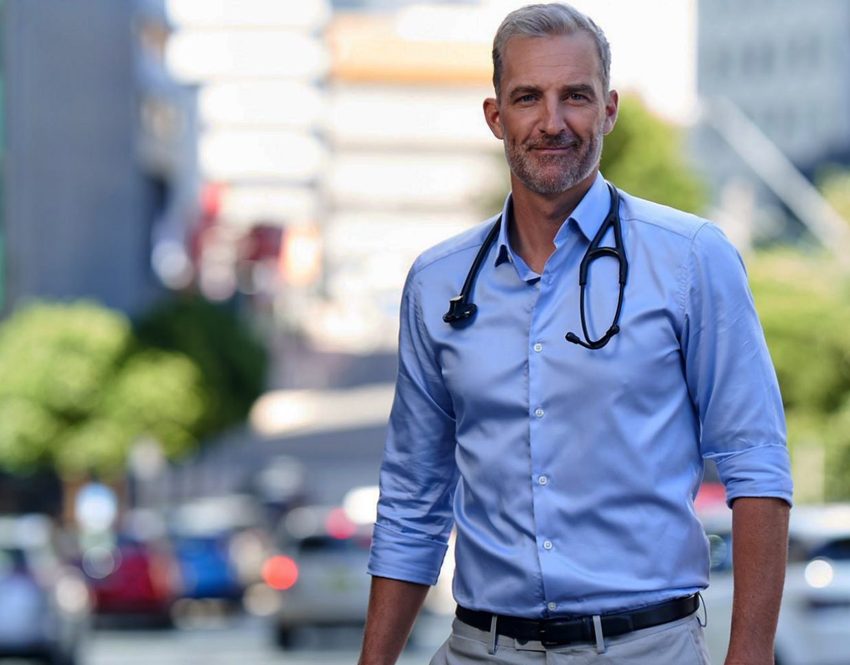 Influencer Marketing Agency – Influencer Collaboration | Saxton Speakers