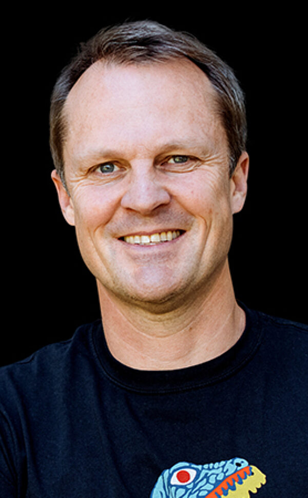 Book Business Keynote Speakers for your Event | Saxton Speakers
