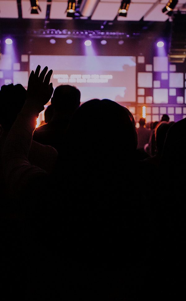 Engage Cathy Freeman for your event. | Saxton Speakers